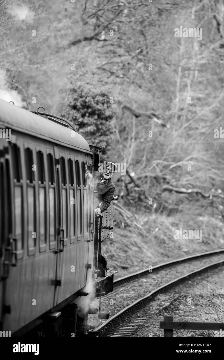 Old fashioned steam train carriage hi-res stock photography and images ...