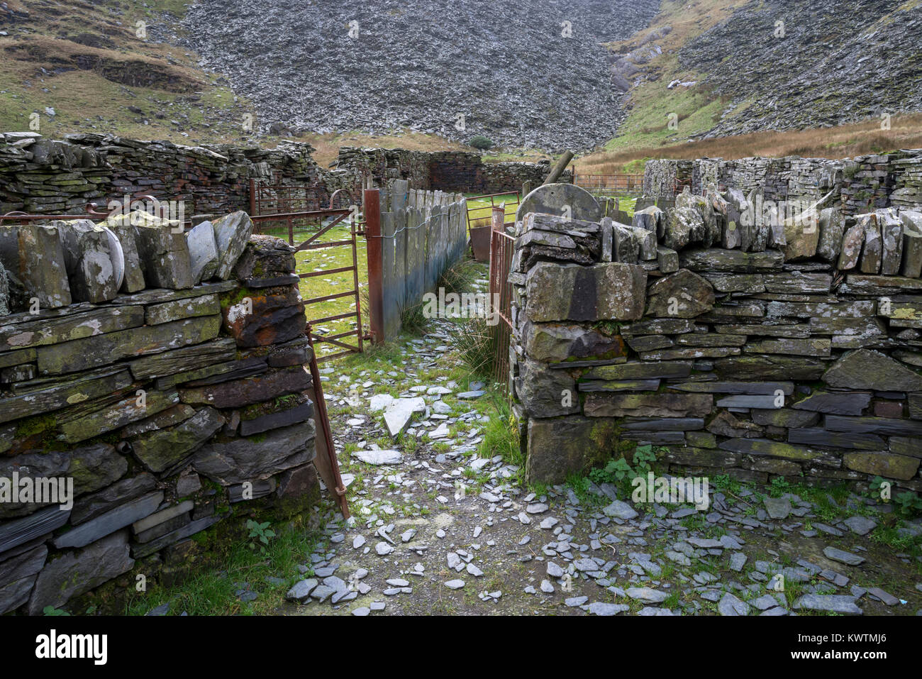 Disused stone quarry in north hi-res stock photography and images - Alamy