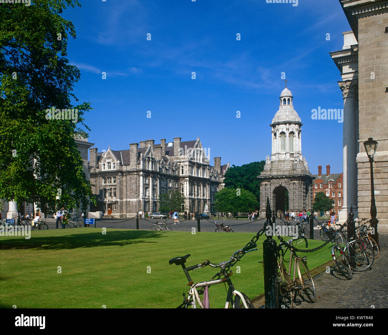 Trinity college dublin ireland hi-res stock photography and images - Alamy
