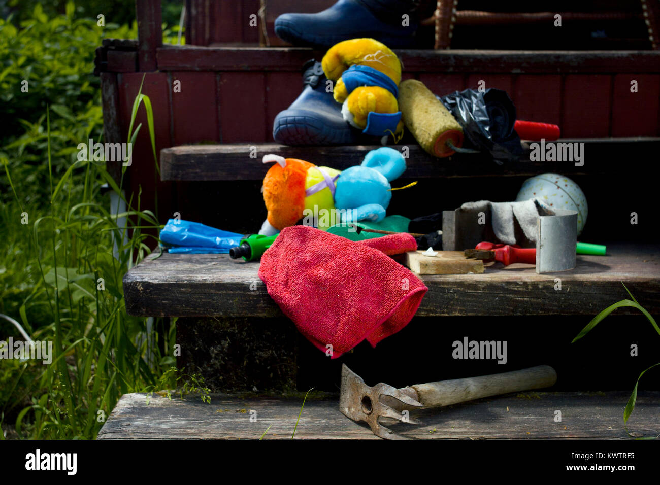 Cropped group of objects hi-res stock photography and images - Alamy