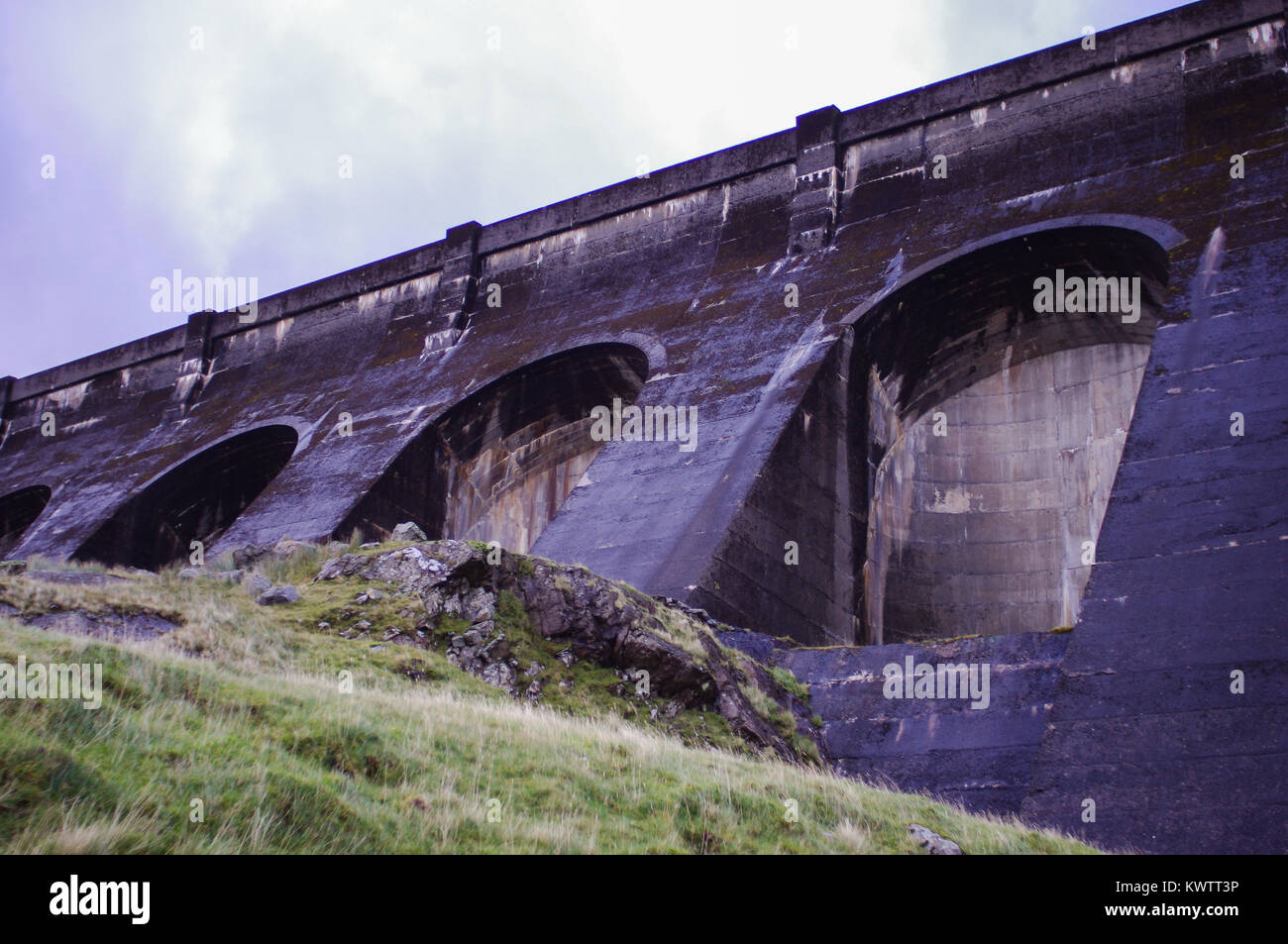 Loch lomond dam hi-res stock photography and images - Alamy