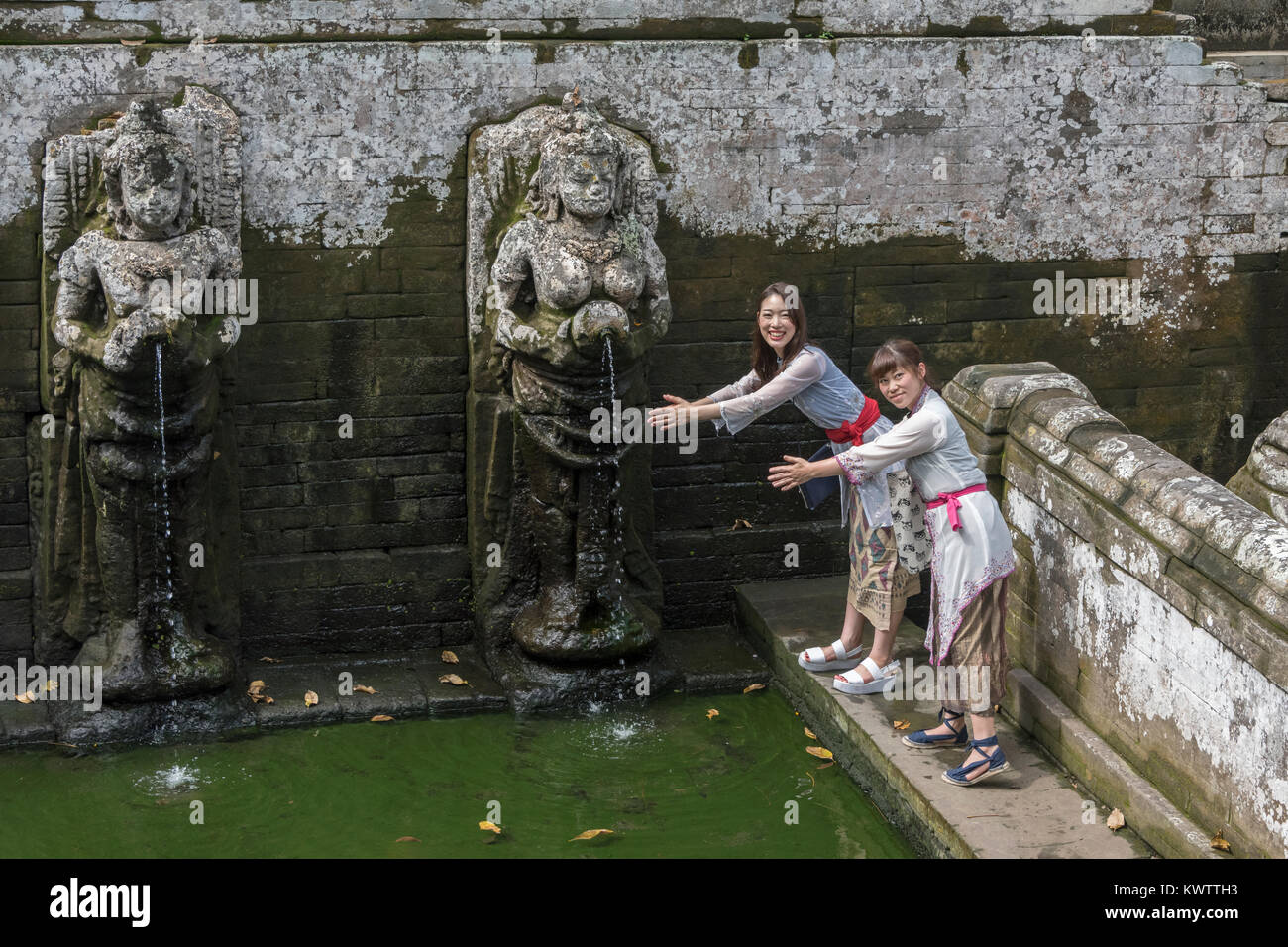 Water spouts hi-res stock photography and images - Alamy