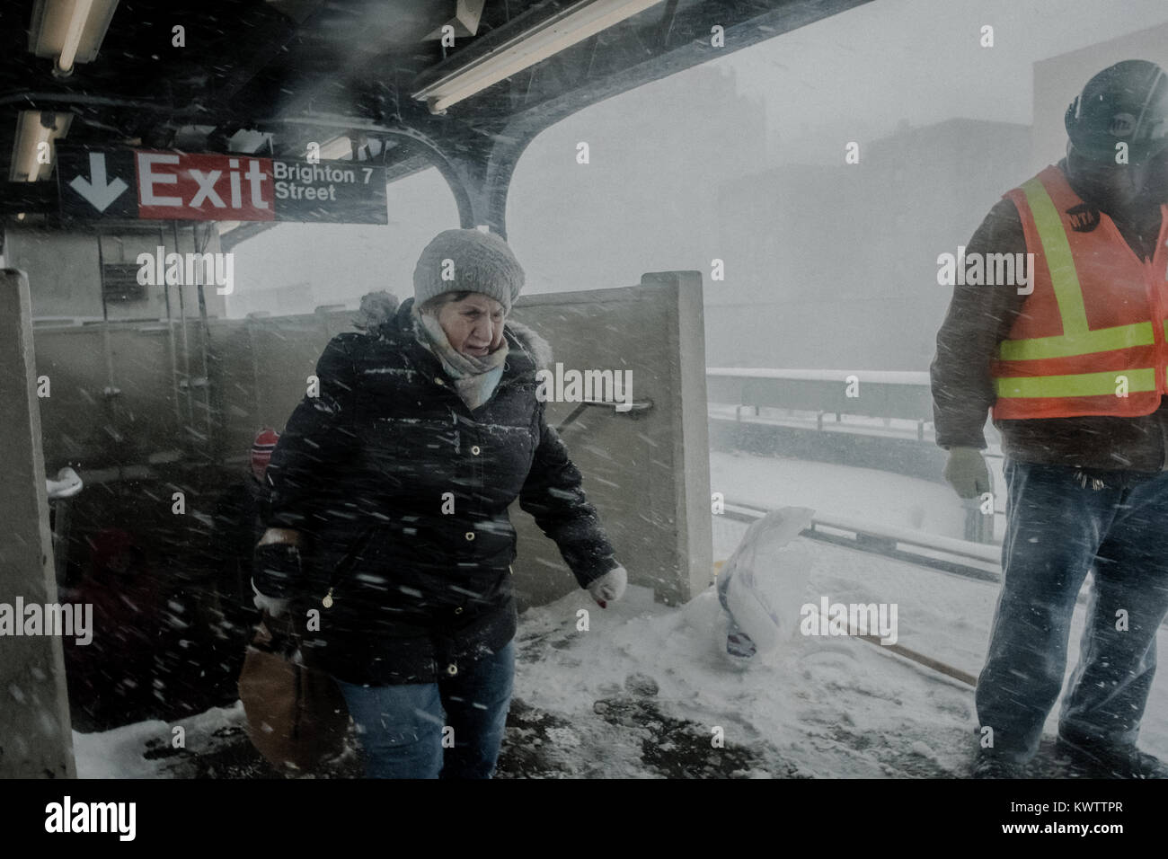 Bomb Cyclone (blizzard) in New York Stock Photo - Alamy