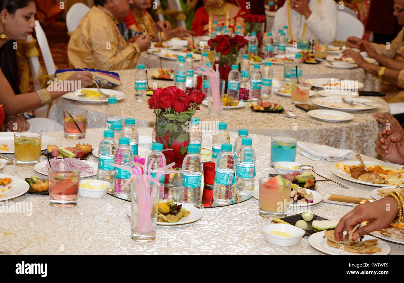 Indian restaurant table setting hi-res stock photography and images - Alamy
