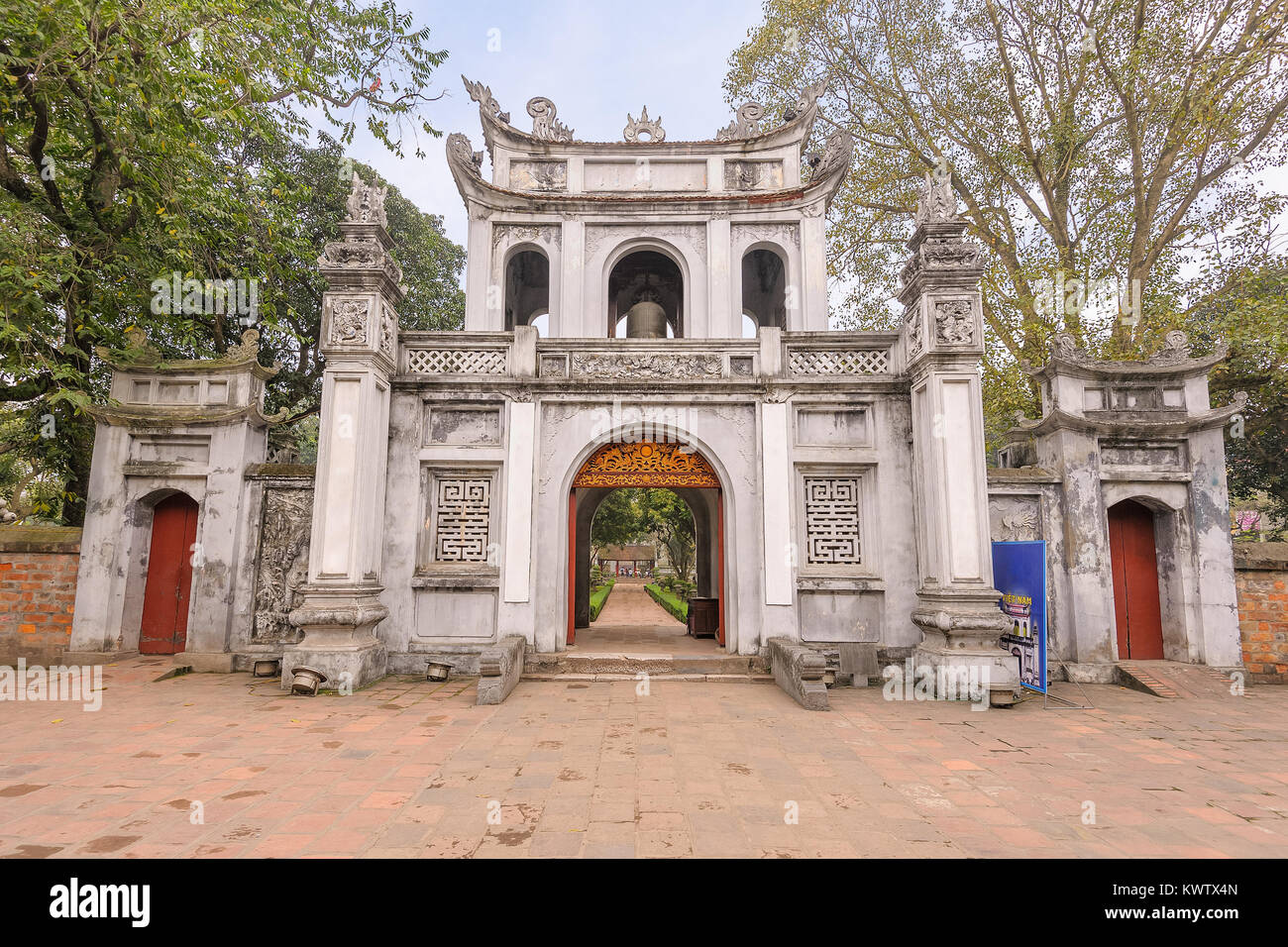 Vietnam gate hi-res stock photography and images - Alamy