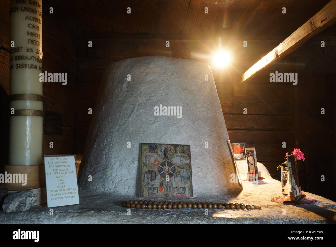 FLUELI-RANFT, SWITZERLAND - CIRCA AUGUST 2015 Altar in Brother Klaus ...