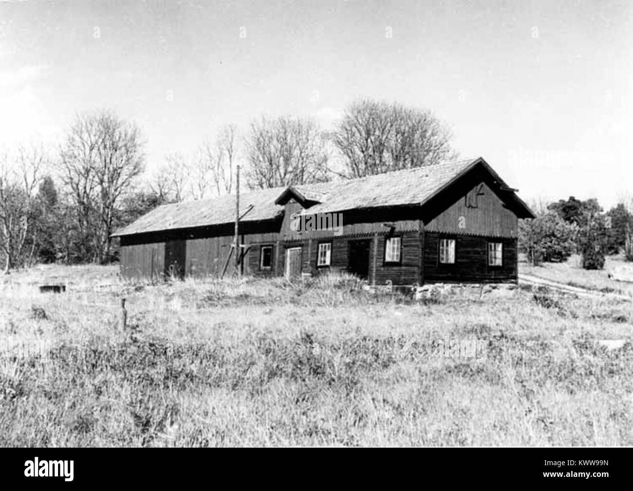 Showing metal roof barn Black and White Stock Photos & Images - Alamy