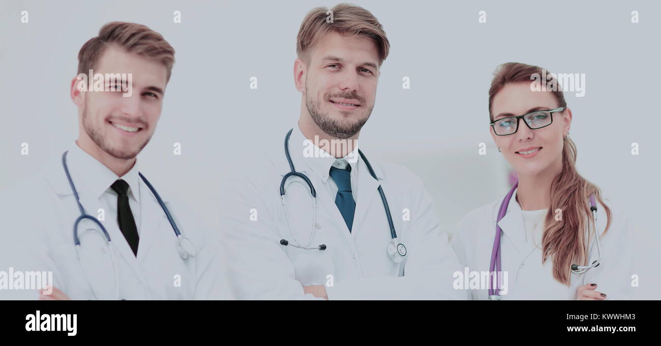 Portrait of a group of friendly doctors smiling Stock Photo - Alamy