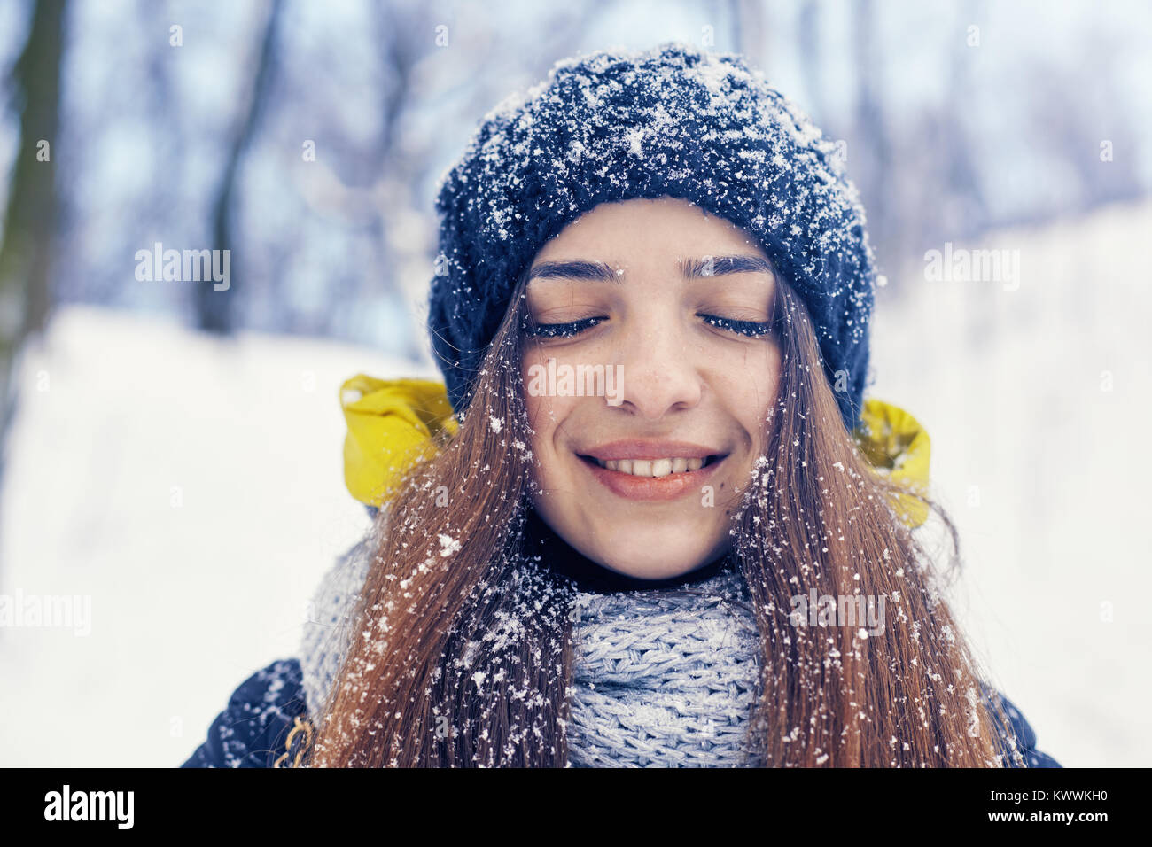 Beautiful woman face smile close hi-res stock photography and images ...
