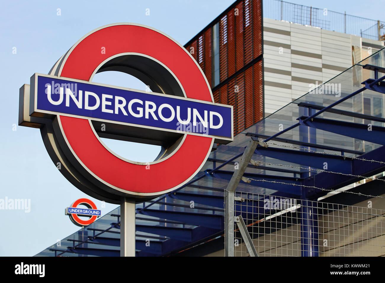 Colindale train station hi-res stock photography and images - Alamy