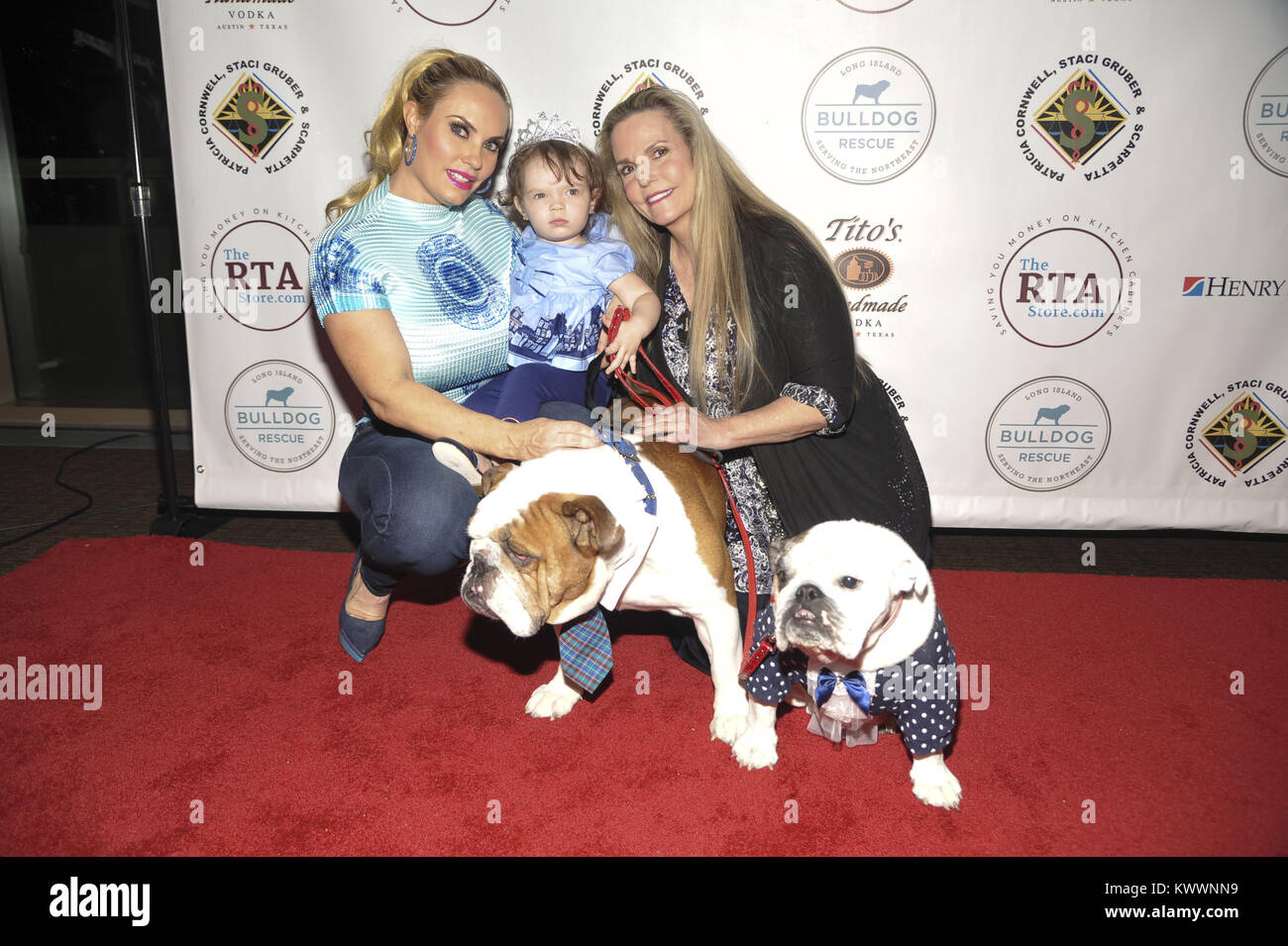 Coco austin daughter hi-res stock photography and images - Alamy