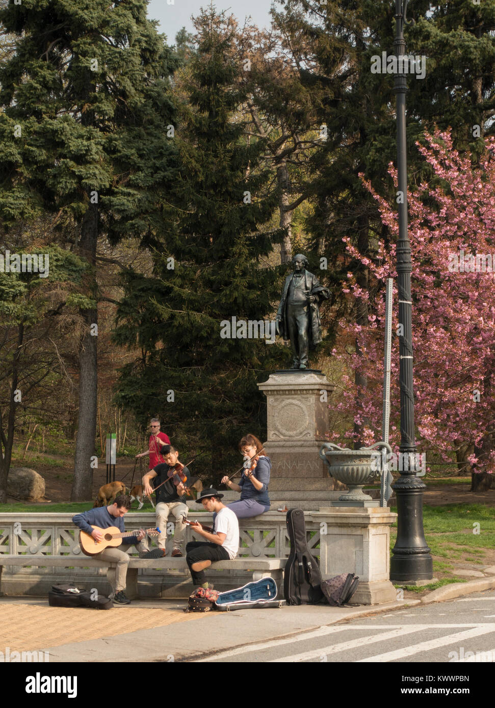 musicians playing in Prospect Park Brooklyn NY Stock Photo - Alamy