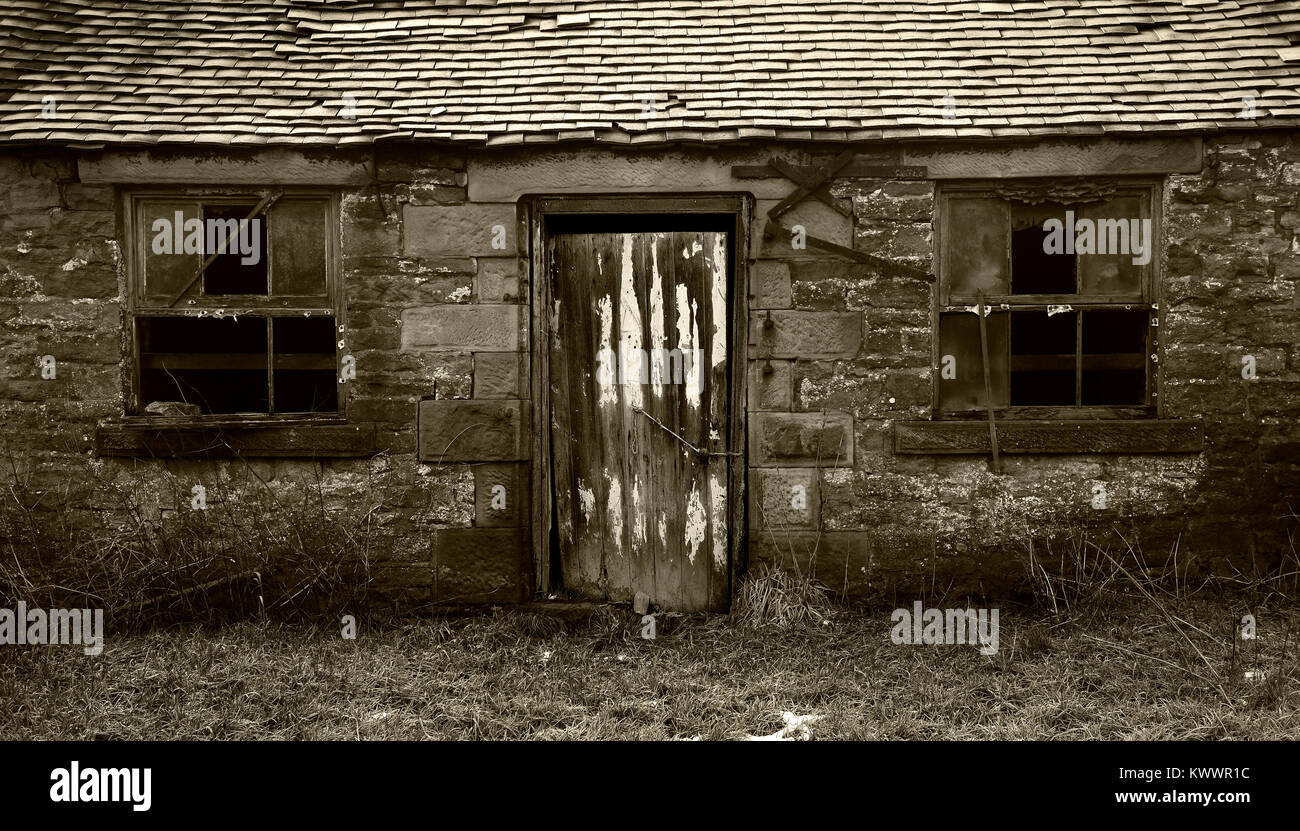 Old barn Wetton Stock Photo - Alamy