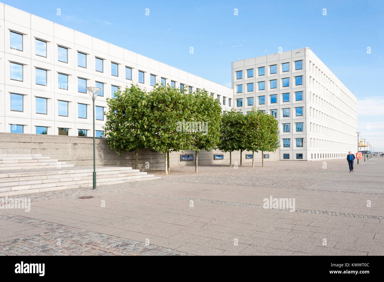 Maersk building hi-res stock photography and images - Alamy