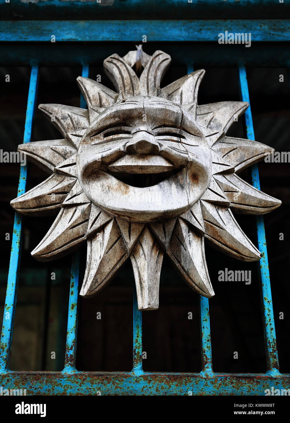 Philippines ifugao wood carving hi-res stock photography and images - Alamy