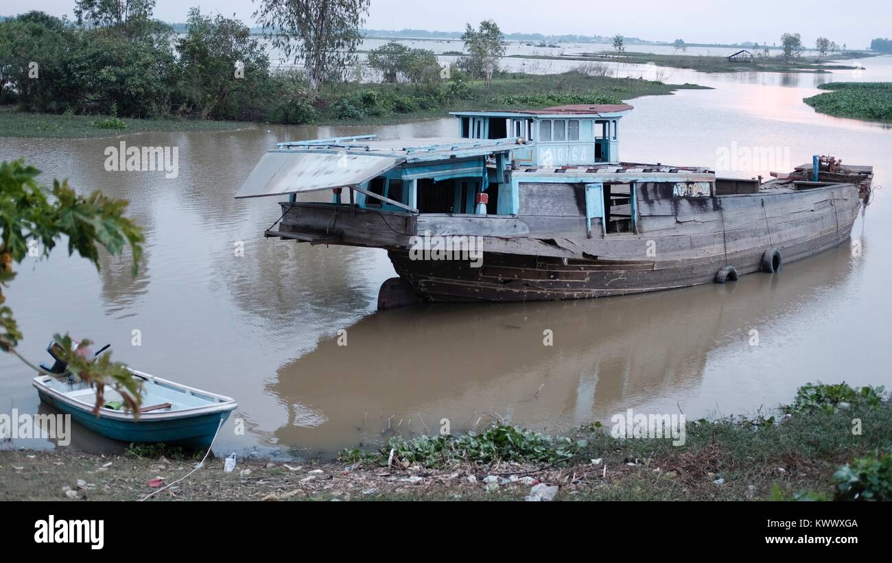 Abandoned Boat on the Borei Shoreline Takeo, Cambodia Decrepit Third ...