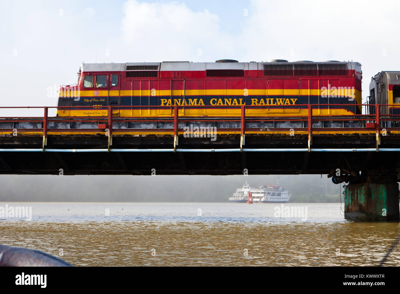 Panama railway hi-res stock photography and images - Alamy