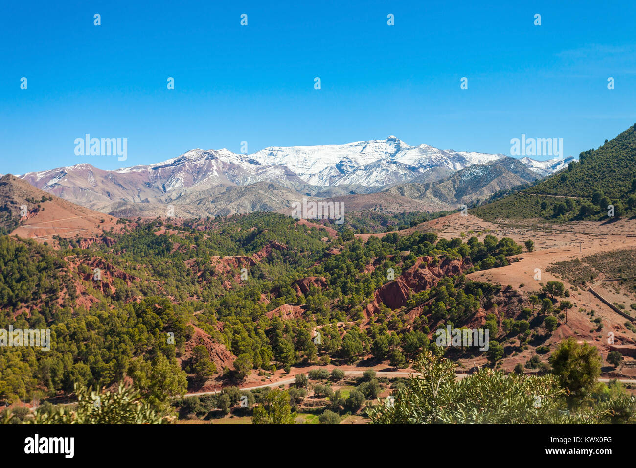 Central high atlas hi-res stock photography and images - Alamy