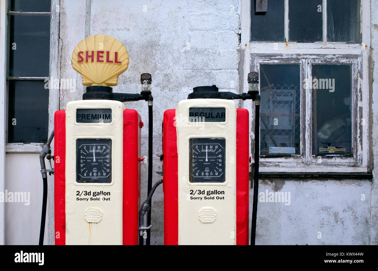 Old Shell Petrol Pumps High Resolution Stock Photography and Images - Alamy