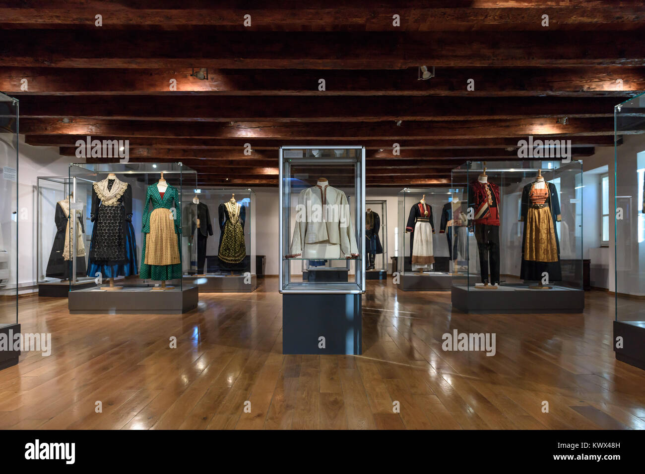 Traditional costumes clothing museum hi-res stock photography and ...