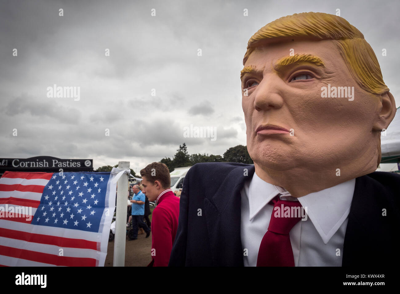 Donald trump effigy hi-res stock photography and images - Alamy