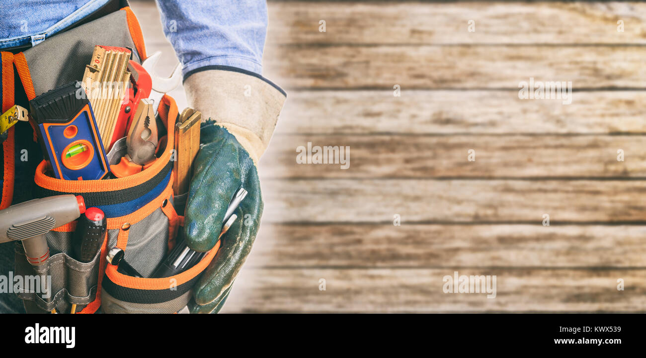 Man wearing tool belt hi-res stock photography and images - Alamy