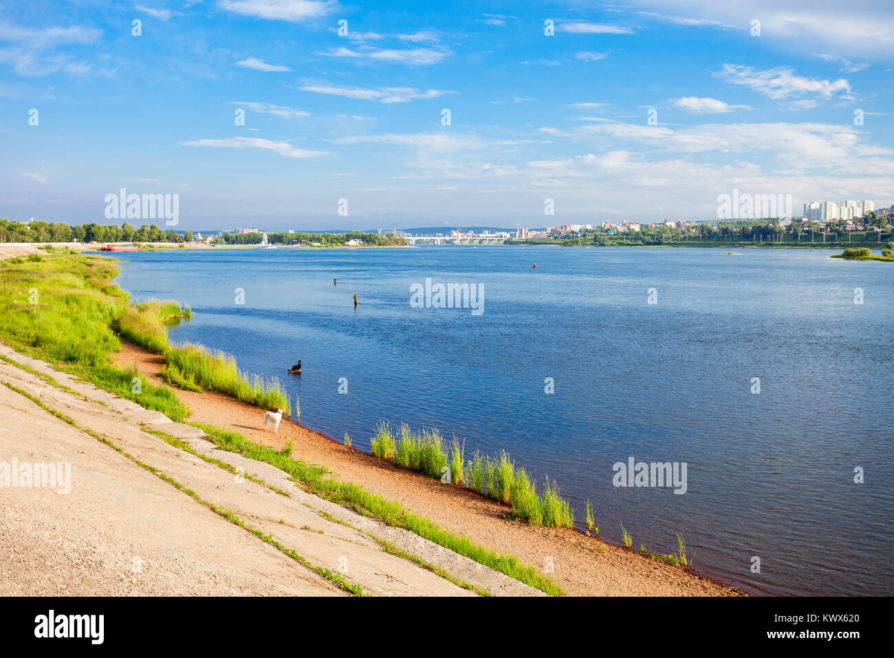 River embarkment hi-res stock photography and images - Alamy