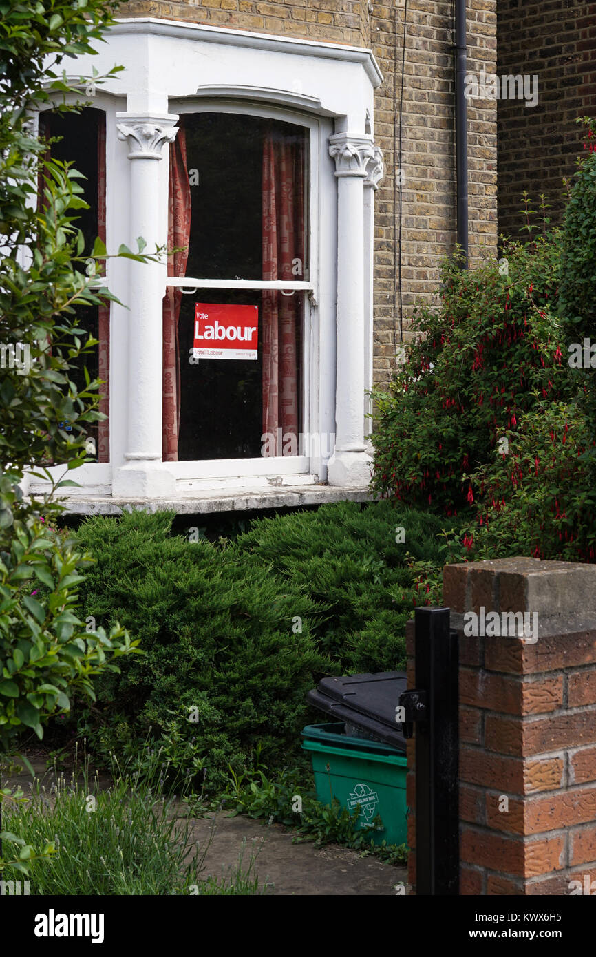Poster campaign vote for hi-res stock photography and images - Alamy