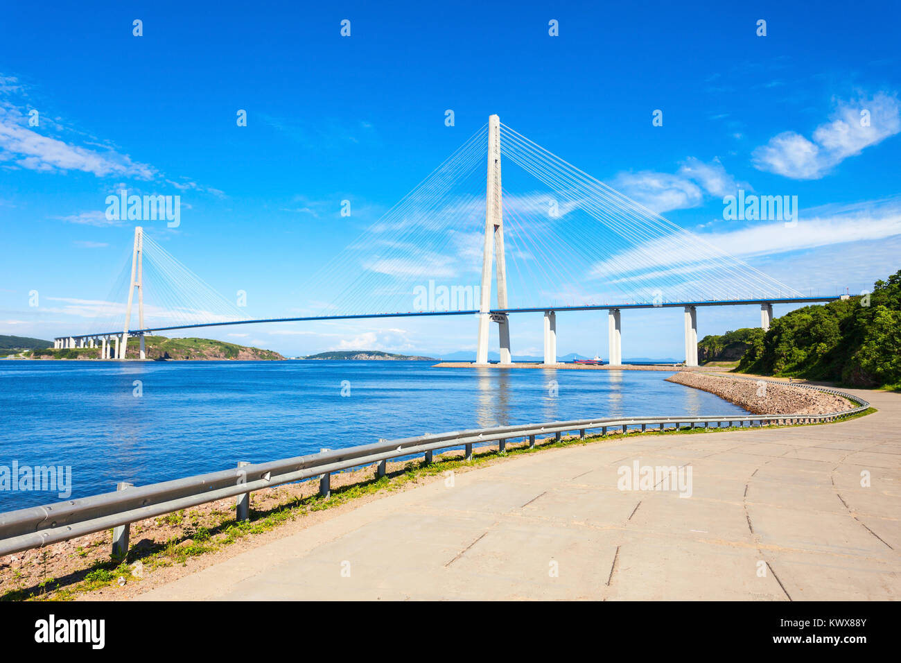 The Russky (Russian Bridge) is a bridge across the Eastern Bosphorus ...