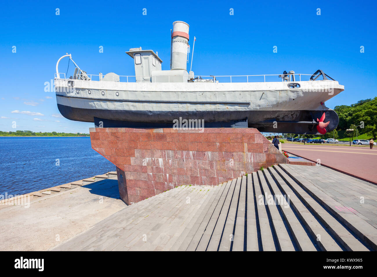 The Hero Boat near the Chkalov staircase in Nizhny Novgorod, Russia ...