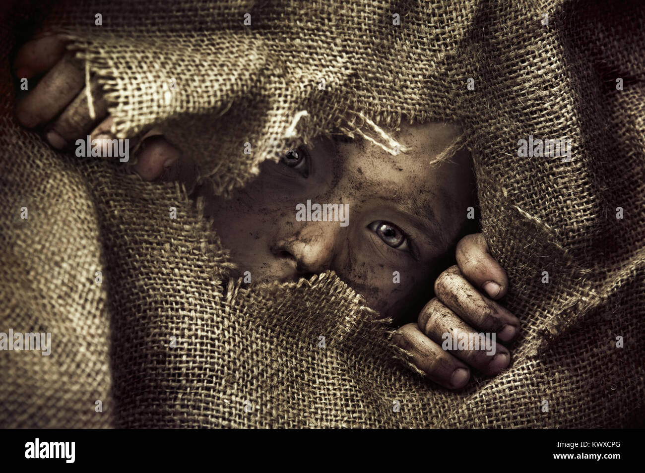 Arab kid money hi-res stock photography and images - Alamy