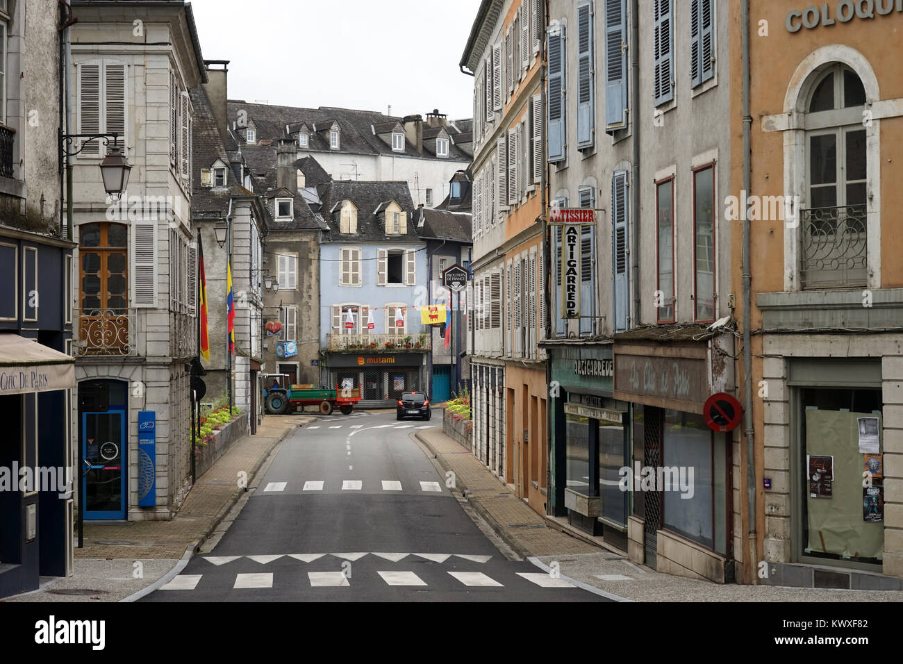 Oloron sainte marie hi-res stock photography and images - Alamy