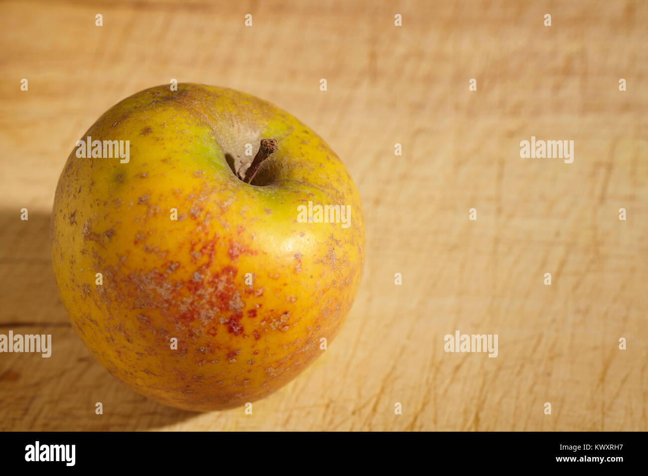 Fuji apple hi-res stock photography and images - Alamy
