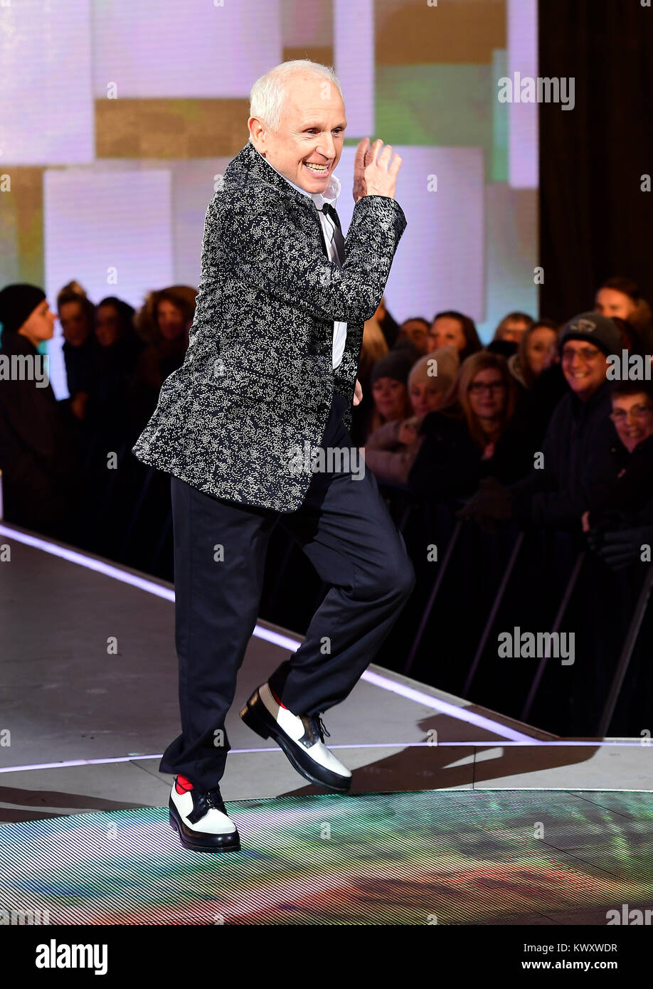Wayne Sleep enters the house during the Celebrity Big Brother Men's ...