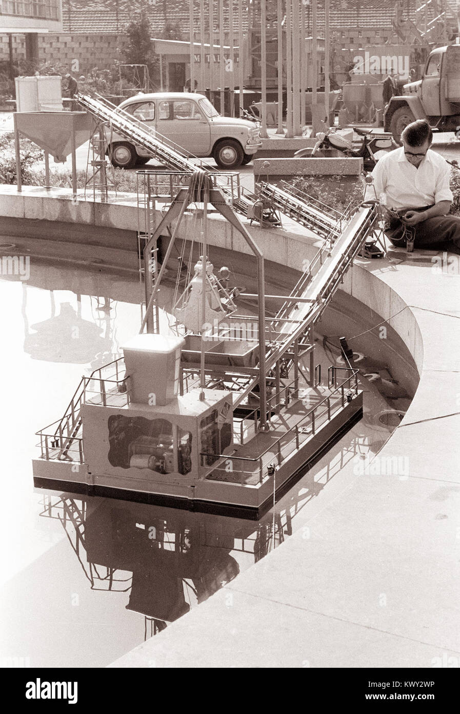 1960s construction equipment hi-res stock photography and images - Alamy