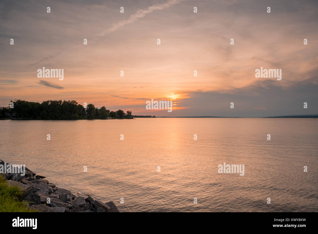 Ottawa river sunset hi-res stock photography and images - Alamy