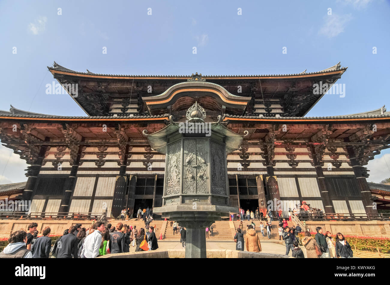 Kyoto, Japan - March 20, 2009: The Daibutsu-den at the Todai-ji temple ...