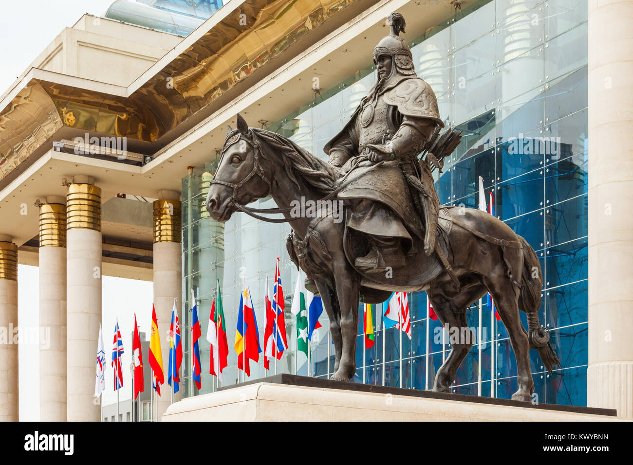 Genghis Khan statue at Chinggis Square (Sukhbaatar Square) in ...
