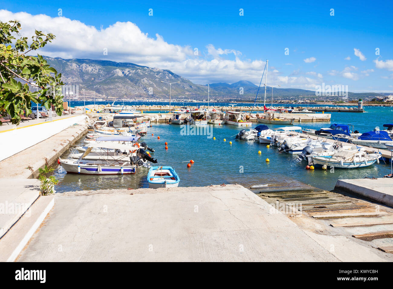 Boats yachts in corinth hi-res stock photography and images - Alamy