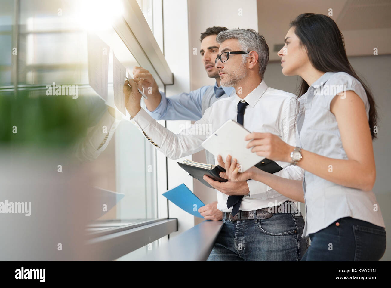 Results salesman hi-res stock photography and images - Alamy