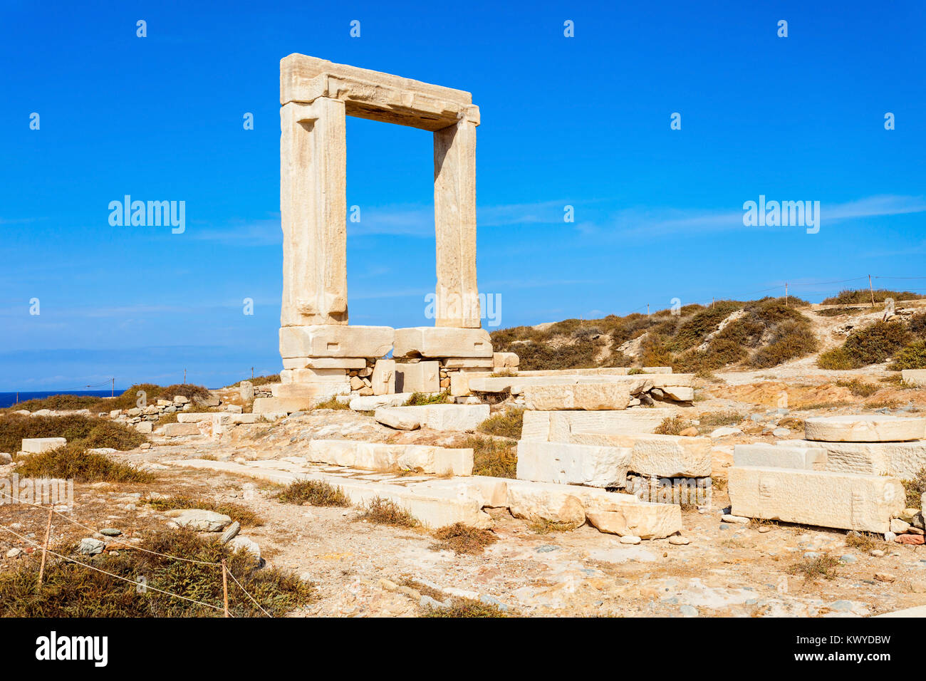 Temple entrance gate hi-res stock photography and images - Alamy