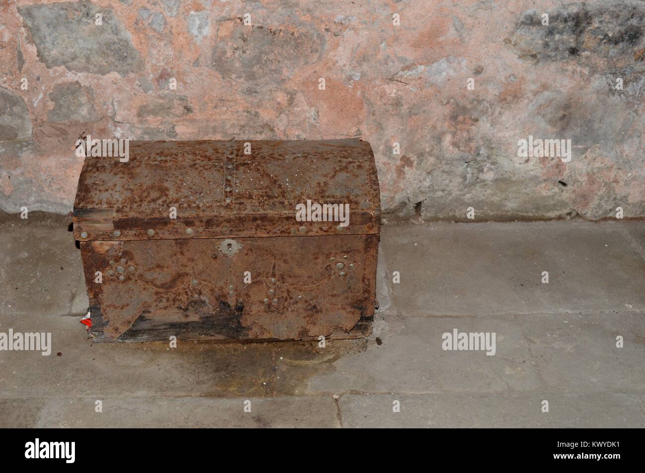 Old objects hi-res stock photography and images - Alamy