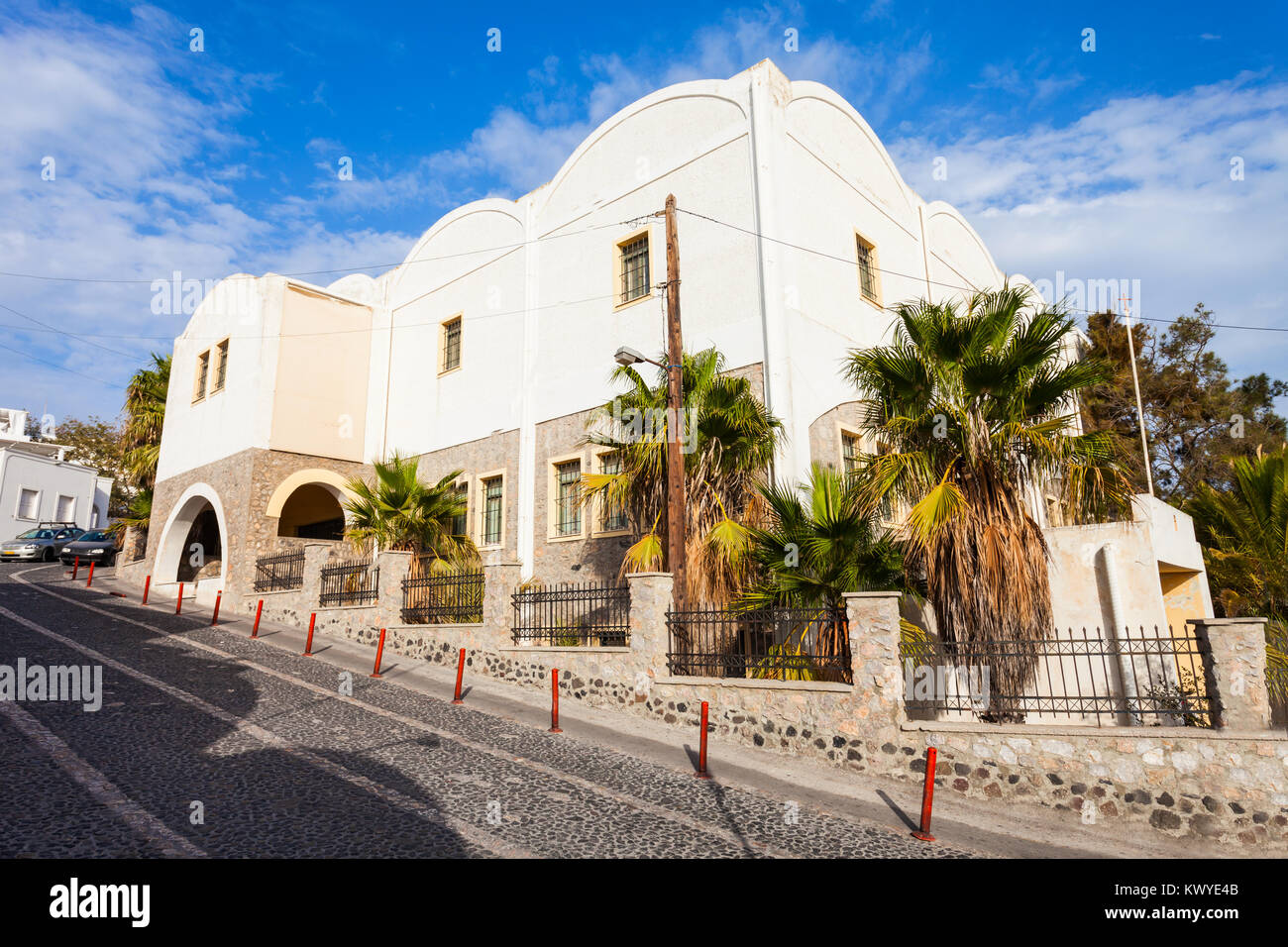 The Museum of Prehistoric Thera is located in Fira, on the island of ...