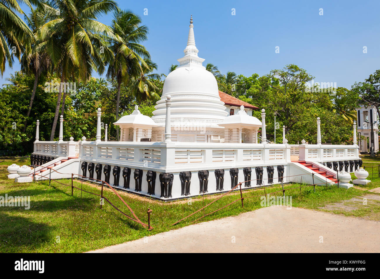 Sri Lanka Negombo Buddha Temple High Resolution Stock Photography and ...