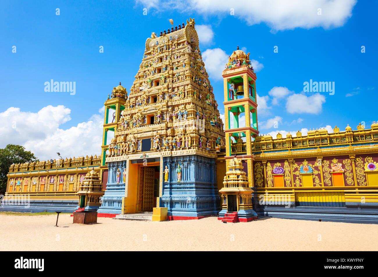 Vallipuram Alvar or Valipura Aalvar Vishnu Kovil is a hindu temple near ...