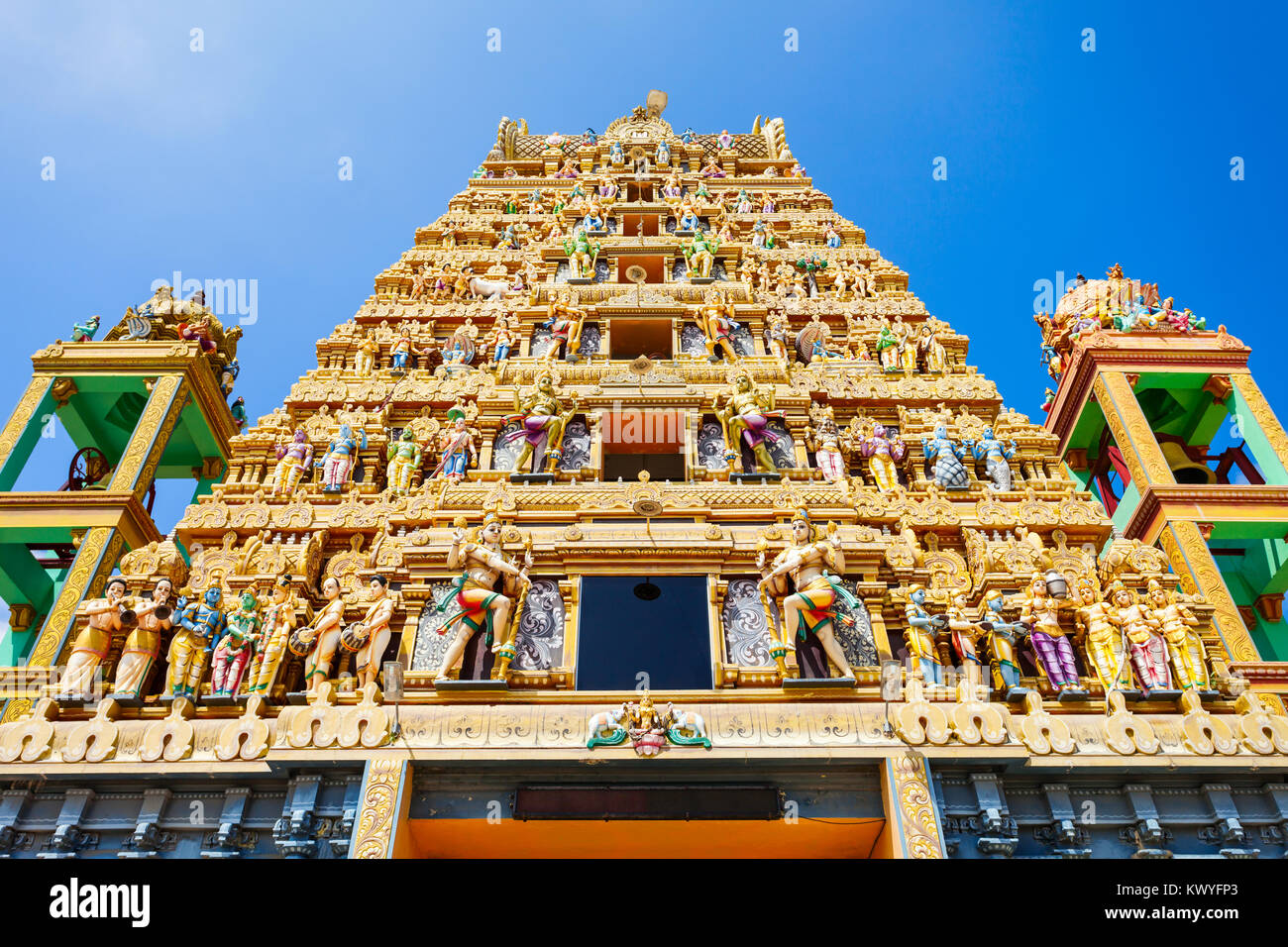 Vallipuram Alvar or Valipura Aalvar Vishnu Kovil is a hindu temple near ...