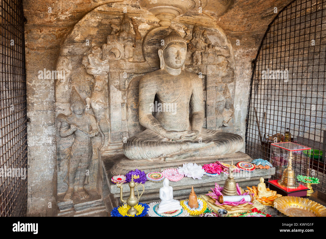 Gal viharaya hi-res stock photography and images - Alamy