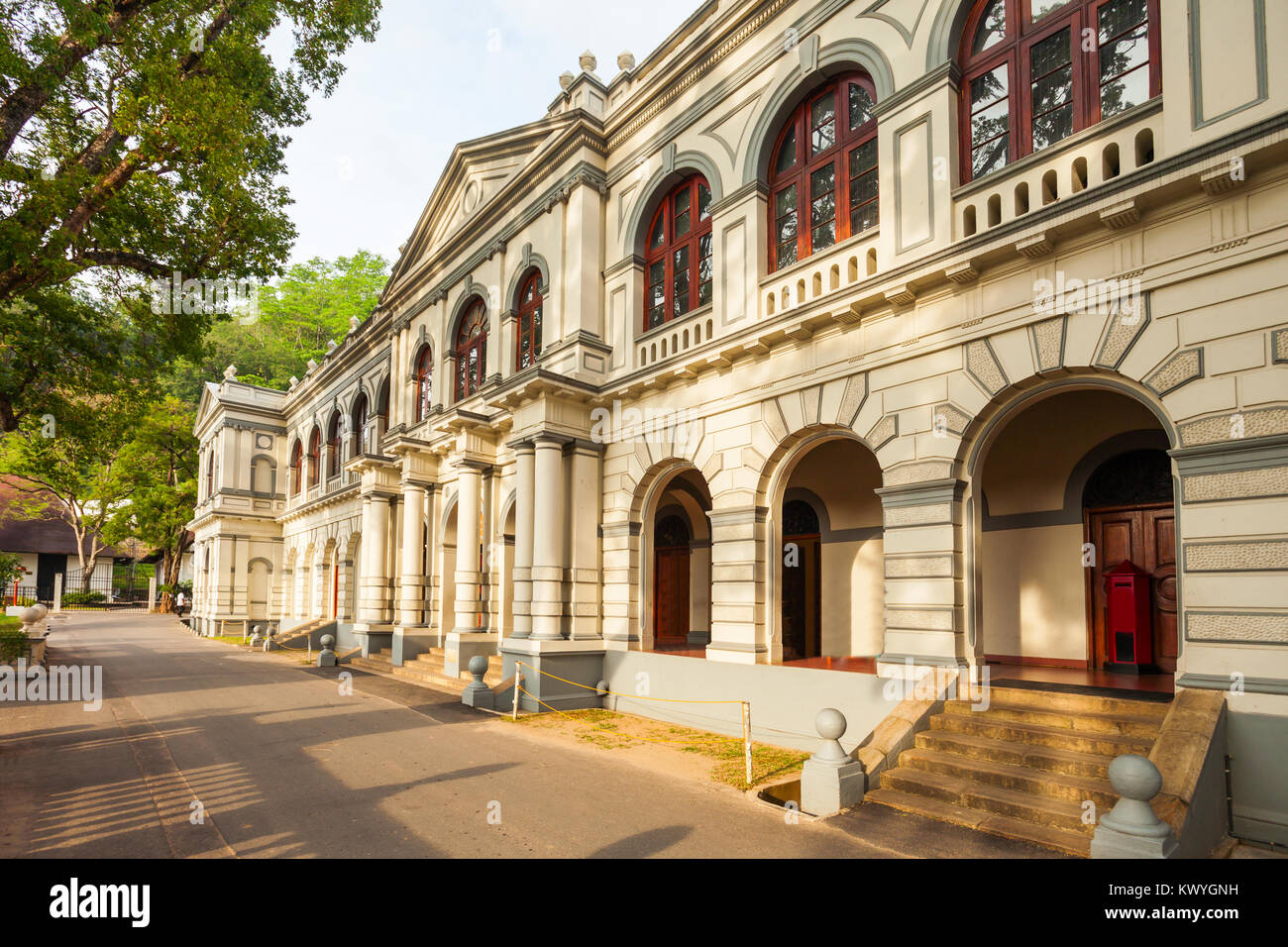 The Museum Of World Buddhism (International Buddhist Museum) is the ...