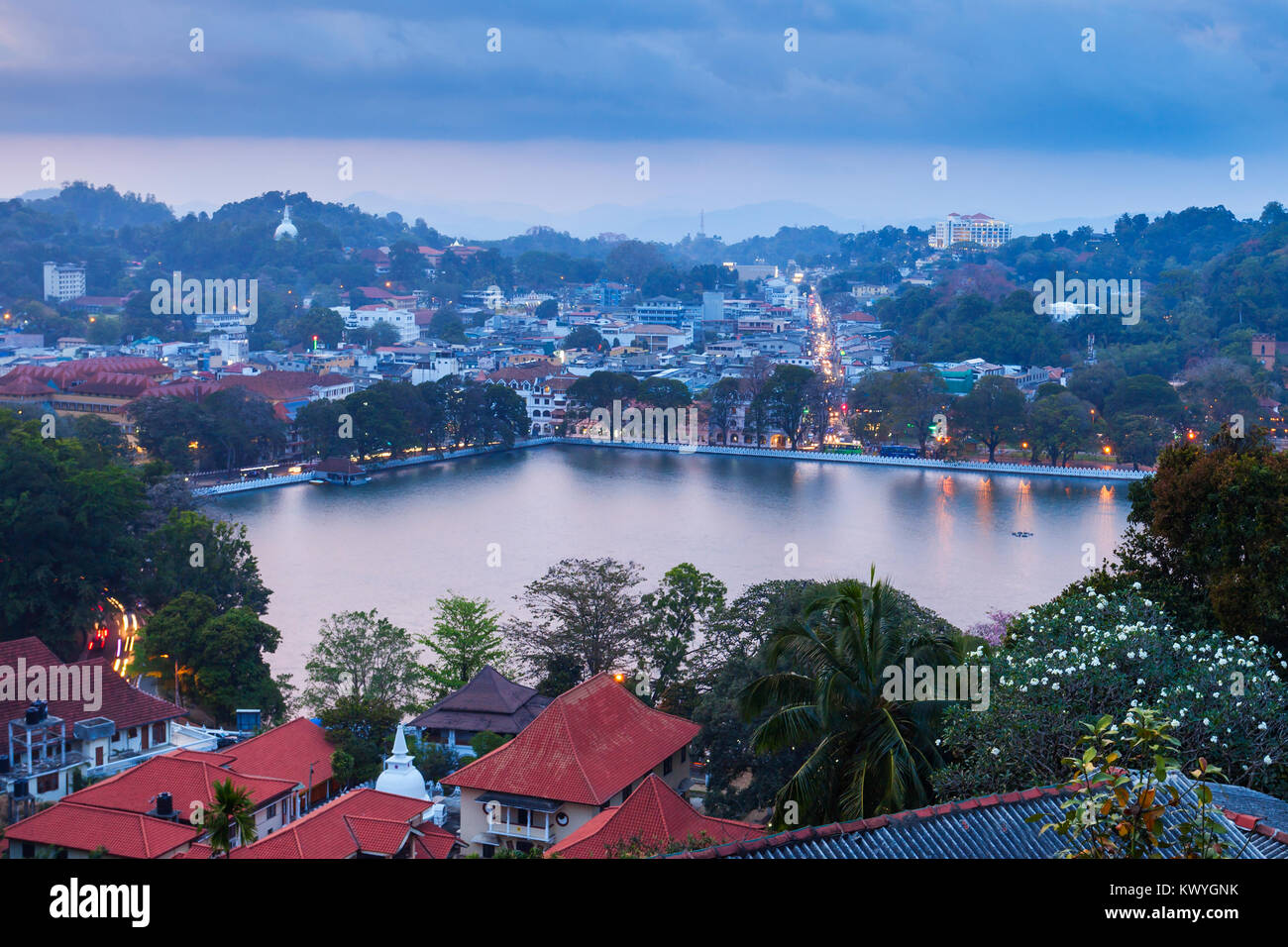 Kandy lake hi-res stock photography and images - Alamy