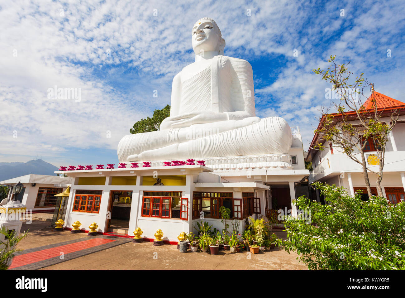 Bahirawakanda vihara buddha kandy hi-res stock photography and images ...